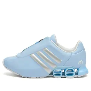 '90s Inspired Roller Skates