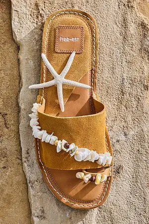 Free People Artisanal Suede Toe Ring Sandals With Shell Embellishments - Tan