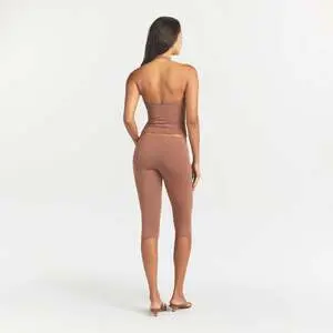 SKIMS High Waisted Capri Pants