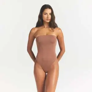 SKIMS Strapless Bodysuit