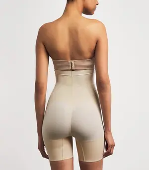 Spanx Sculpt Gofigure High-waist Mid-thigh Shorts - Beige