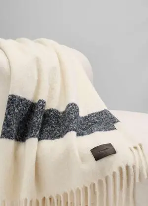 Vince Vince Brushed Alpaca-Blend Throw With Striped Pattern White/black