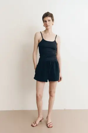 VIR VITA Ida Linen Short - Black