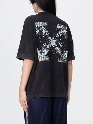 Off-White T-shirt With Graphic Detail