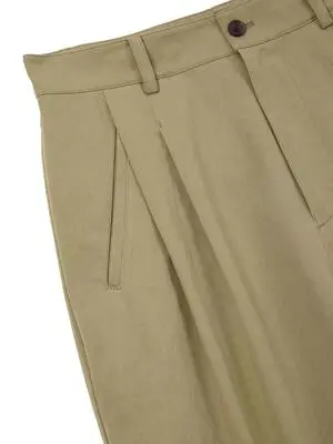 STUDIO TOMBOY Pleated Cotton Tailored Shorts - Neutrals