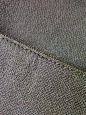 LOUIS VUITTON Roman Handbag Taiga Leather Mm - Grey