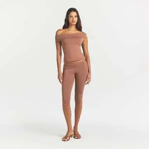SKIMS Asymmetrical Off The Shoulder Top - Nutmeg