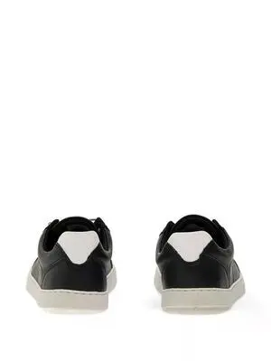 GROUNDIES Round-toe Lace-up Sneakers