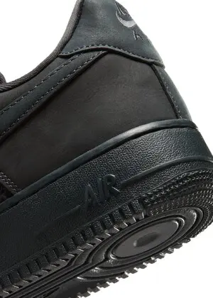 Nike Force 1 '07 Lv8 Sneakers