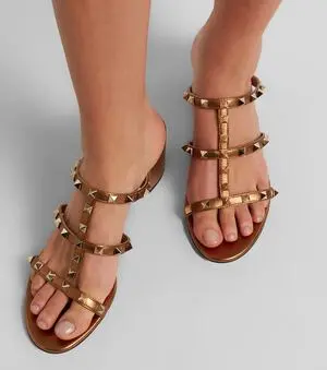Valentino Garavani Rockstud Metallic Leather Mules - Gold