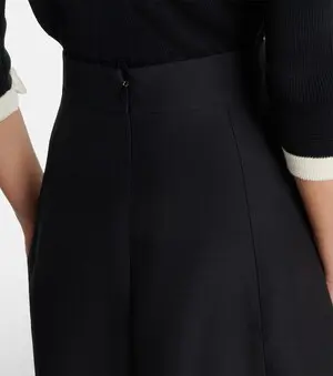 Valentino Garavani Vgold Crepe Couture Midi Skirt - Black