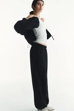 H&m Loose-fit Joggers In Cotton Blend - Black