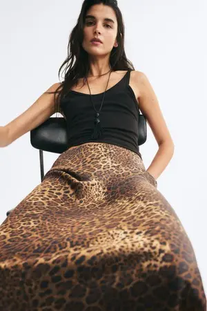 H&M Midi Skirt In Drapey Satin - Dark Brown/leopard Print