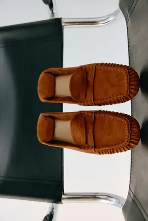 H&m Suede Finish Loafers With Penny Keeper Detail - Brown