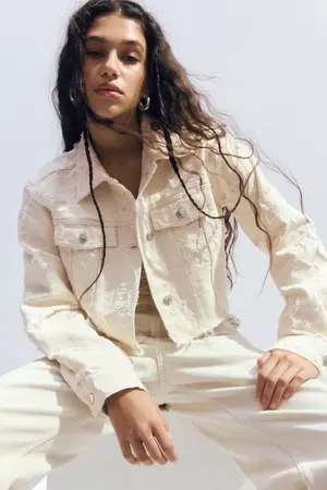 H&m Cropped Cotton Twill Jacket With Distressed Details - Cream
