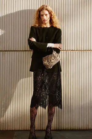 H&m Lace Pencil Skirt