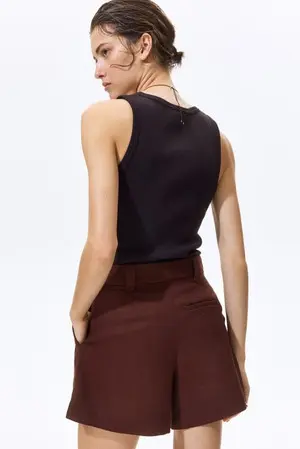 H&m Pleated Textured Weave Shorts - Rust Brown