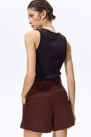H&m Pleated Textured Weave Shorts - Rust Brown