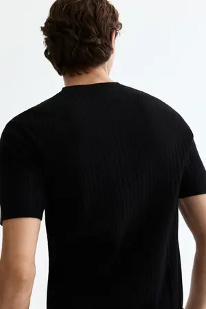 H&M Slim Fit Knitted T-shirt