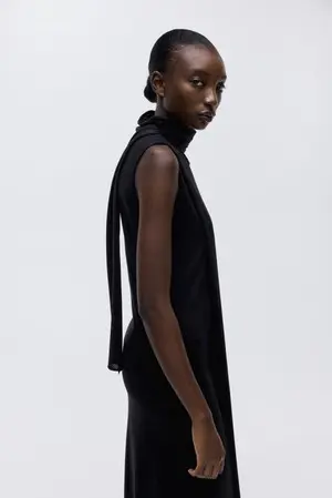 H&M Sleeveless Scarf Collar Knit Maxi Dress
