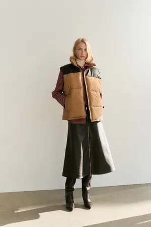 H&m Puffer Gilet With Contrasting Yoke