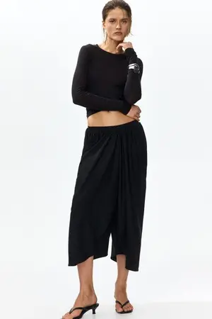 H&m Cropped Barrel Trousers With Draped Effect