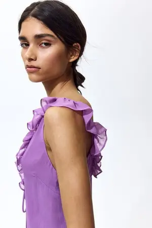 H&m Frill-trimmed V-neck Midi Dress