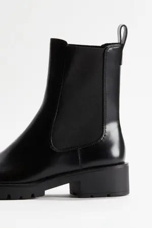 H&M Chelsea Boots With Elasticized Panels