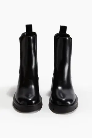 H&M Chelsea Boots With Elasticized Panels