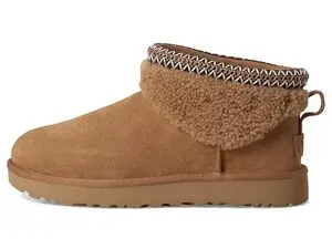 UGG Classic Ultra Mini Maxi Curly Boots