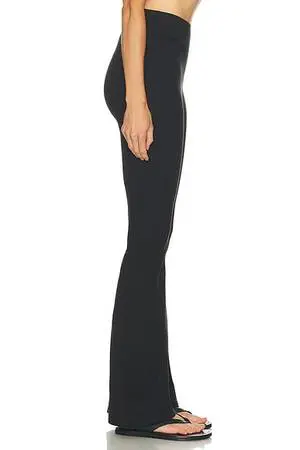 437 The Leisure Pant