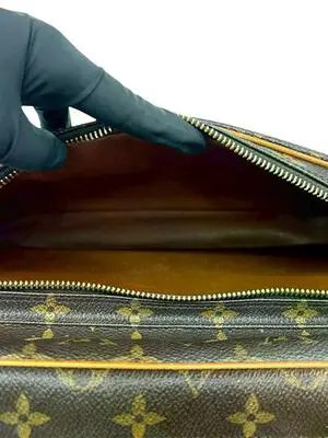 LOUIS VUITTON Monogram Nil Crossbody Bag