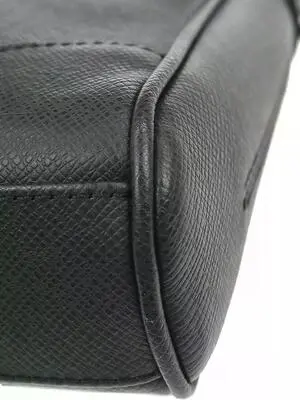 LOUIS VUITTON Taiga Luka Cross-body Bag