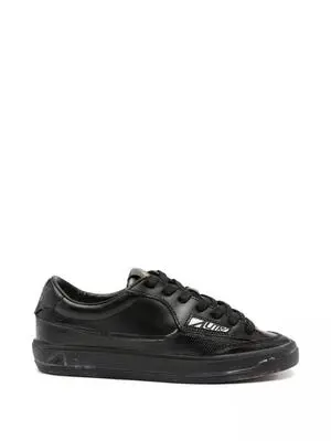 AUTRY Perforated Detail Logo Patch Sneakers - Black