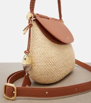 Loewe Pescador Medium Raffia Shoulder Bag - Beige