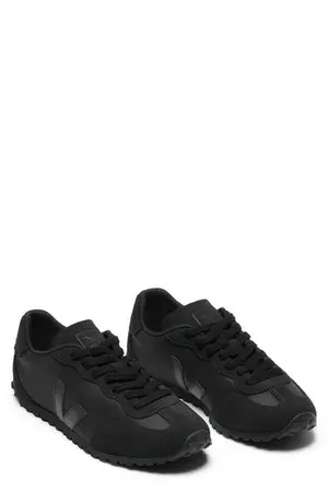 VEJA Gt Sneaker - Full Black