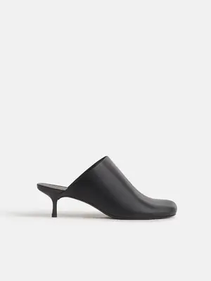 REFORMATION Phadra Heeled Mule In Leather - Black