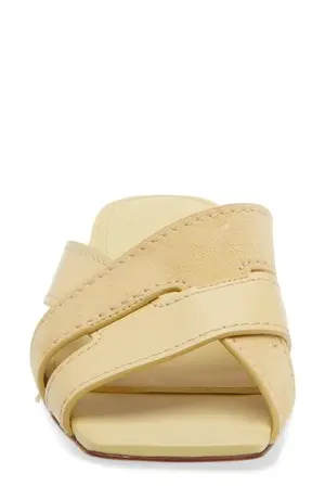 TOD'S T-strap Flat Sandals