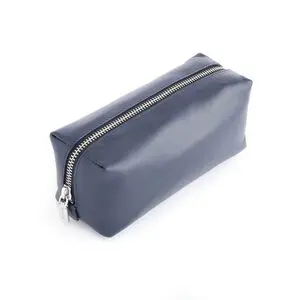 ROYCE NEW YORK Compact Travel Organizer Bag In Pebble Grain Leather With Zippered Closure - Blue