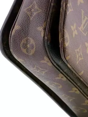 LOUIS VUITTON Pochette Métis Monogram Canvas Crossbody Bag