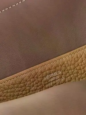Hermès Halzan Bag Verso Clemence 25 Shoulder Bag
