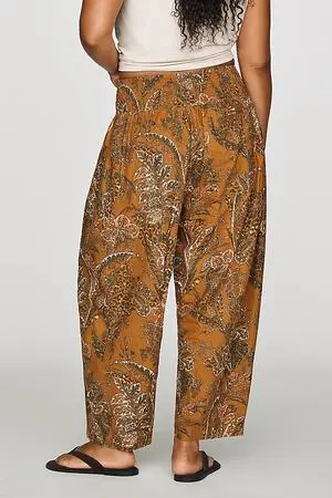 PILCRO Reese Smocked Barrel-leg Pants - Brown Pattern
