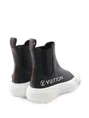 LOUIS VUITTON Monogram Detail Sneakers