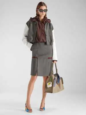 Fendi Large Dove Grey Calfskin Shoulder Bag With Gold-tone Turn Lock - Beige
