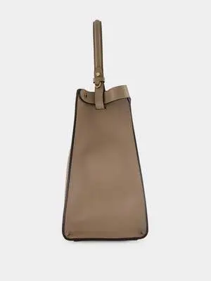 Fendi Large Dove Grey Calfskin Shoulder Bag With Gold-tone Turn Lock - Beige