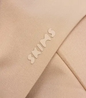 SKIMS Ultimate Nipple Wireless Push-up Bra