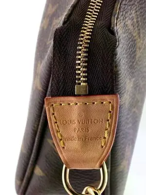 LOUIS VUITTON Monogram Canvas Pochette Accessoires Nm Clutch Bag - Brown