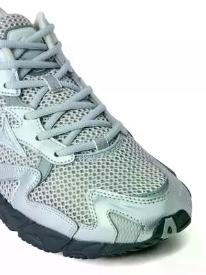 Mizuno Wave Rider Sneakers