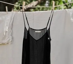 DÔEN Long Deep V-neck Slip - Black