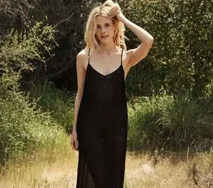 DÔEN Long Deep V-neck Slip - Black